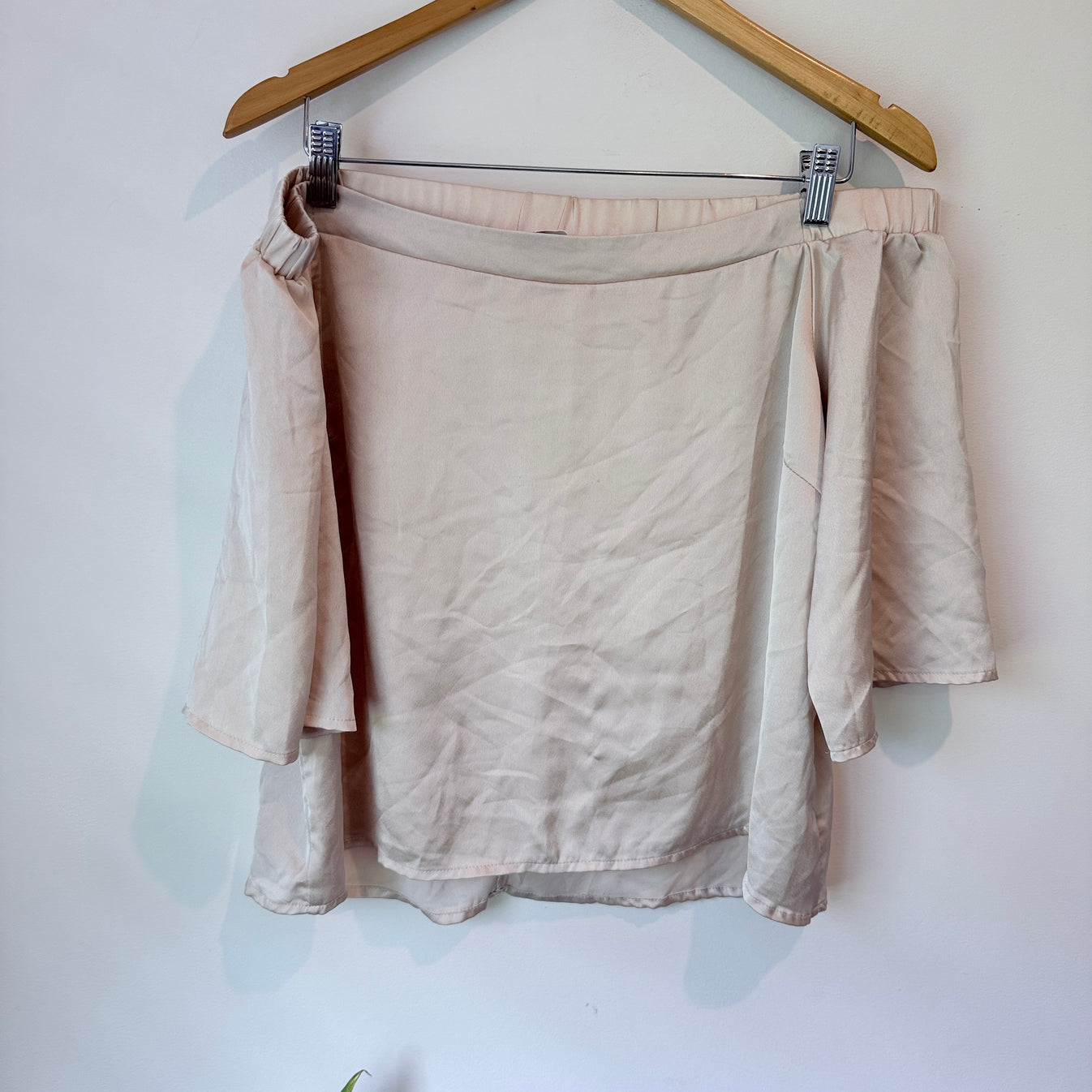 Supre Beige Satin Off the Shoulder Top- Size 14 – The Value Junction