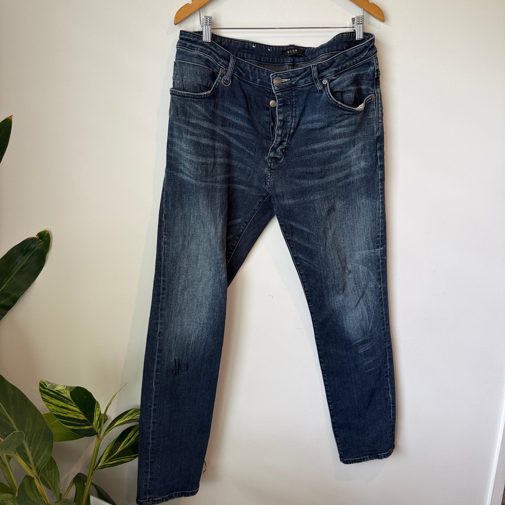 Neuw Size W36 L32 Dark Wash Denim Jeans – The Value Junction