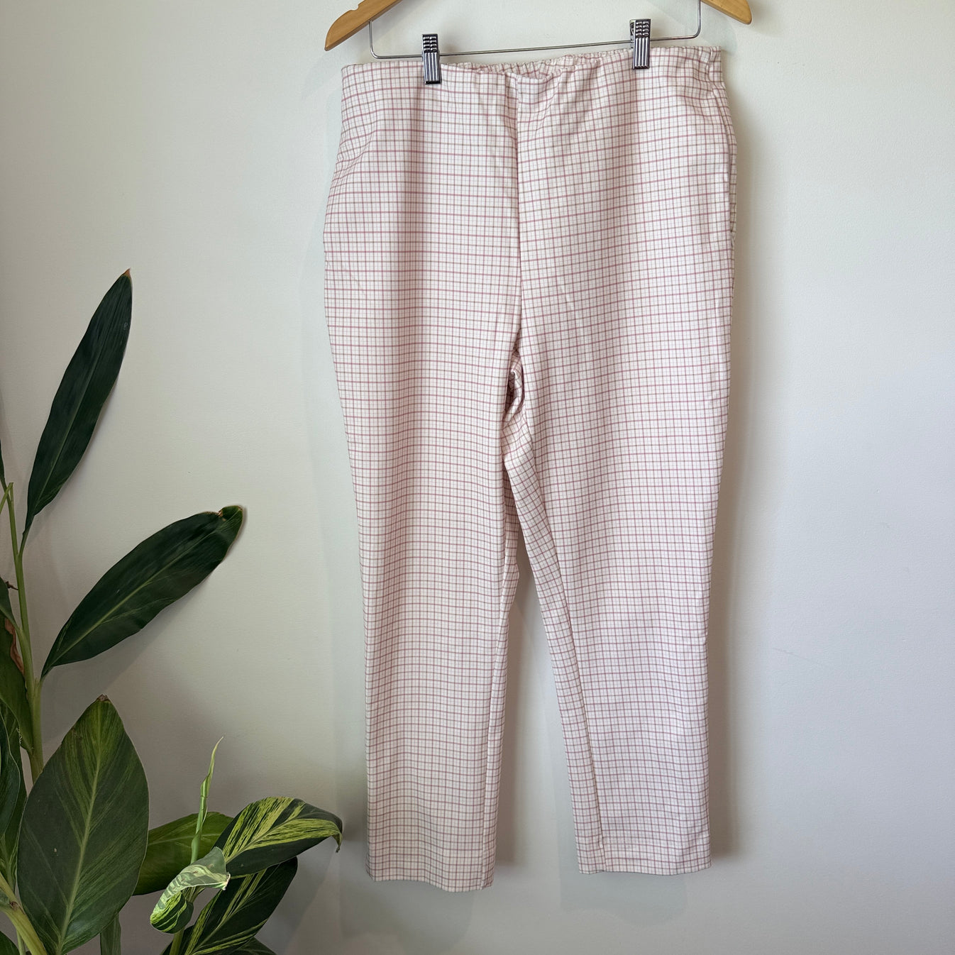 Capture Size 16 Plaid Pants – The Value Junction