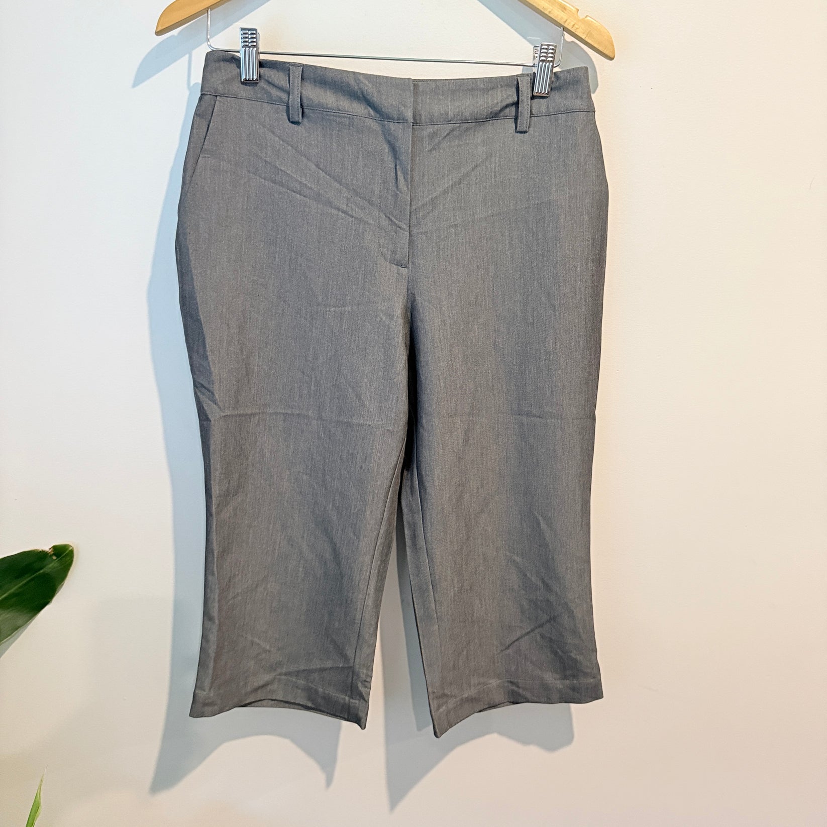 Glassons Grey Cropped Tailored Pants – Size 10 – The Value Junction