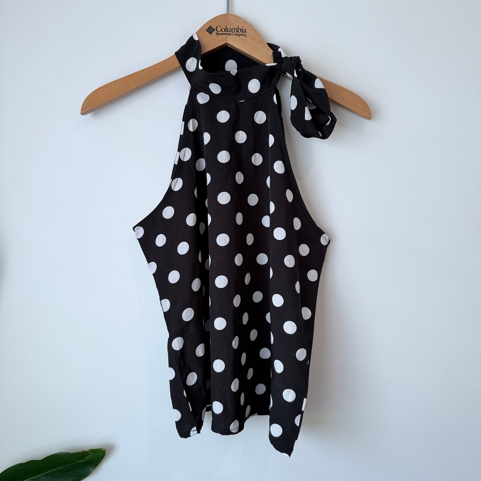 Urbanic Size M Polka Dot Halter Neck Top – The Value Junction